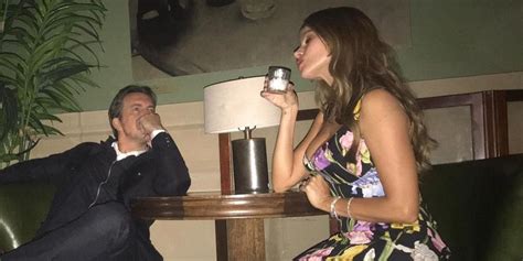 Sofía Vergara Luce Piernas Muy Tonificadas A Sus 50 Años