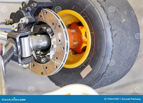 Hydraulic Caliper Disc Brake Unit Assembly On Front Wheel Spindle Axle