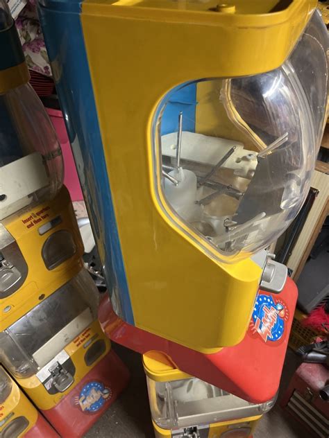 Original Tomy Gacha Vending Machine 1 Machine Wbase 50c Working