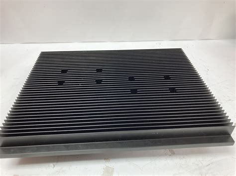 Rf Lambda Rflupa706gf Ultra Wideband Power Amplifier Amplifiers