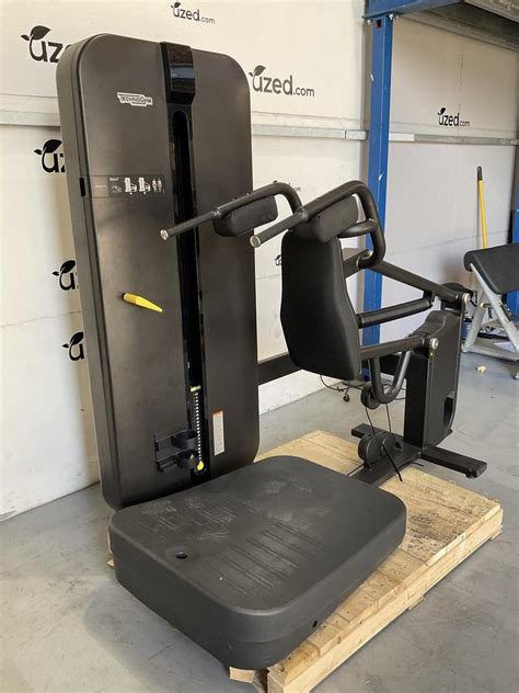 Technogym Artis Squat Diamond Black Uzed