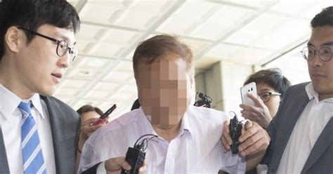 가습기 실험 조작 의혹 호서대 교수 검찰 출석