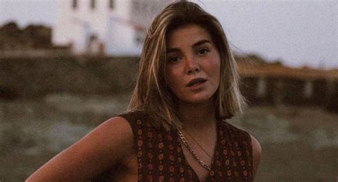 Meet Álex Béjar The Spanish Actress Behind Al Fondo Hay Sitios Laia