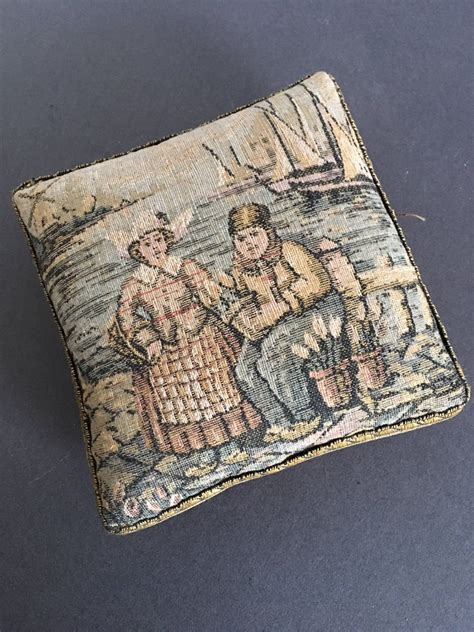 Vintage Hat Pin Cushion Vintage Sewing Cushion Dutch Scene Man Woman