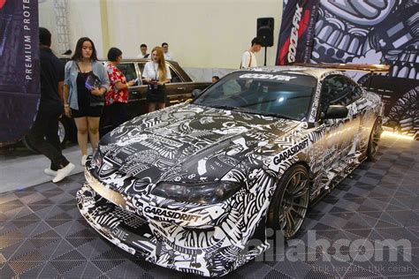 Foto Pecinta Otomotif Padati Gelaran Indonesia Modification And