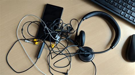 You Re Doing It Wrong 8 Bad Habits Destroying Your Headphones PCMag