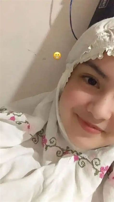 Koleksi Pap Cewek Cantik Berhijab
