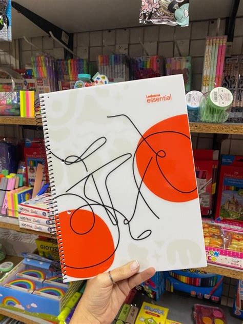 Cuaderno A4 Ledesma Essential Lines X 80hjs Rayado Cuadriculado O