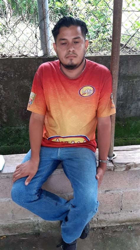 Por El Delito De Tráfico Ilícito Policía Nacional Civil