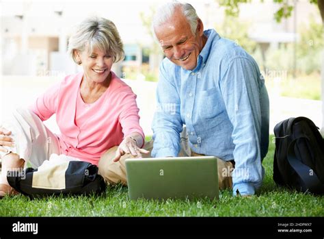 Park Laptop Older Couple Parks Computer Computers Laptops Older