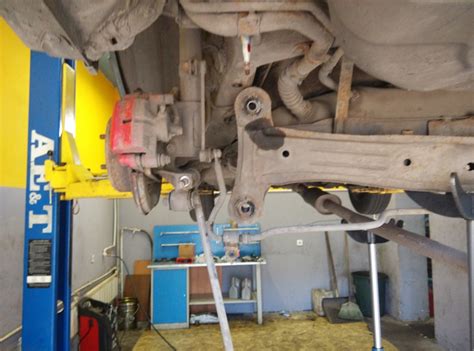 Задние поперечные тяги +колодки ручника — Toyota Camry (XV20), 2,2 л ...