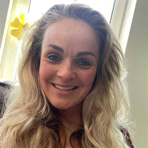 Jolien Van Der Tuin Persoonlijk Begeleider Gehandicaptenzorg Thomashuis Weerdinge Linkedin