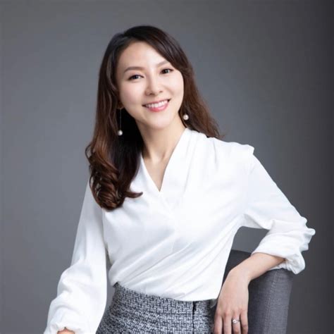 Sally Chong Sales Manager Jll Hong Kong Linkedin
