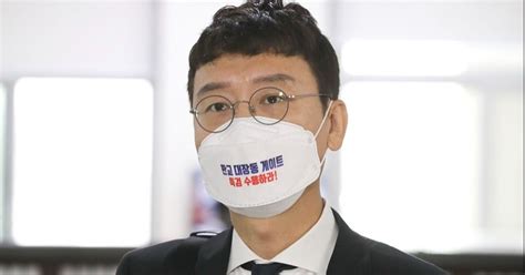 ‘고발 사주 김웅 공수처 소환조사 받는다손준성 13시간 만에 귀가 민중의소리
