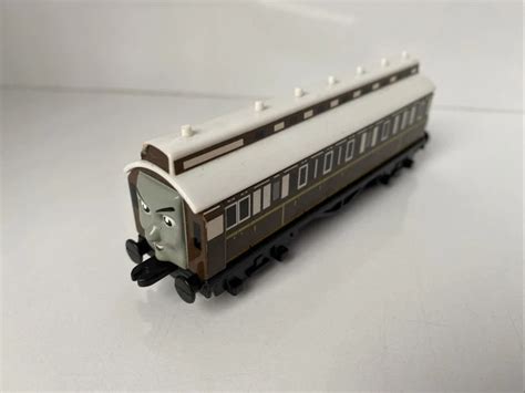 Old Slow Coach Ertl Thomas The Tank Engine And Friends Die Cast Train