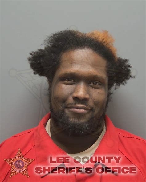 Lee Clarke Douglas Alexander Prob Violation Bail Not Set Age 39 Height 6 04 Weight