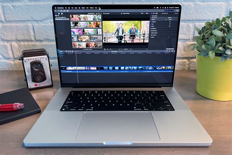 16 Inch Macbook Pro M2 Pro Review More Speed And More Screens Macworld