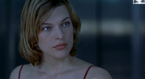 Milla Jovovich Nua Em Resident Evil