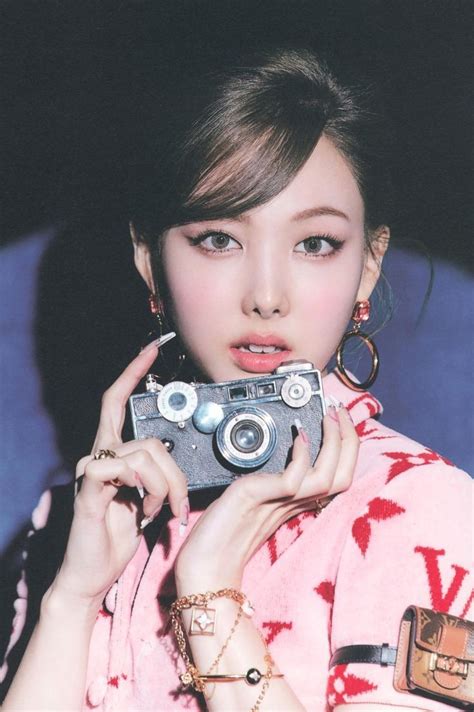 Twice 나연 촬스의 이슈와 유머