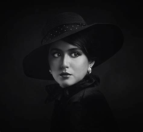 Cati Ani Are Fuego Tiarra