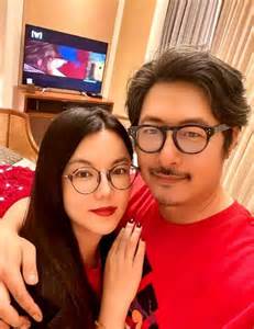 偶遇王岳伦和美女看展 疑似新恋情曝光中华网