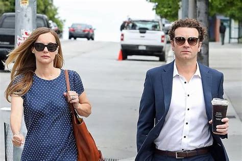 Tài Tử Mỹ Danny Masterson Hôn Gió Vợ Trước Khi Ngồi Tù ít Nhất 30 Năm