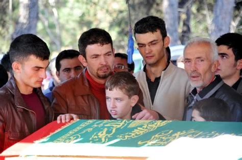 Küçük Ece Son Yolculuğuna Uğurlandı Haberler