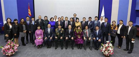 УНТЭ ийн хамт олон “Төрийн Соёрхол” хүртсэн Бөөр Элэг шилжүүлэн суулгах Үндэсний багийн