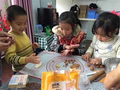 外国语学院举办“亲子烘焙坊” 北京航空航天大学校工会妇女联合会
