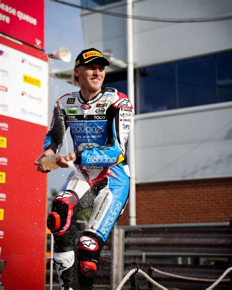 Davey Todd Wins The Superstock Race At Oulton Park For Cheshire