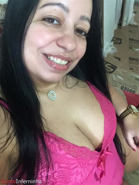 Letícia Coroa Gordinha E Muito Safada Tirou Fotos Peladinha Exibindo
