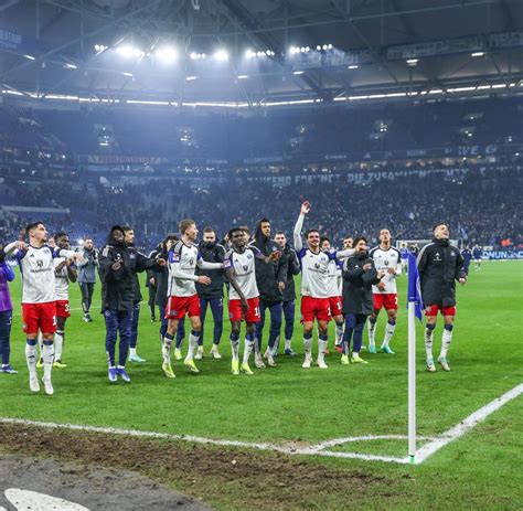 Hamburger Sv Gewinnt Bei Schalke 04 Was Hrubesch Zu Dem Hsv Sieg