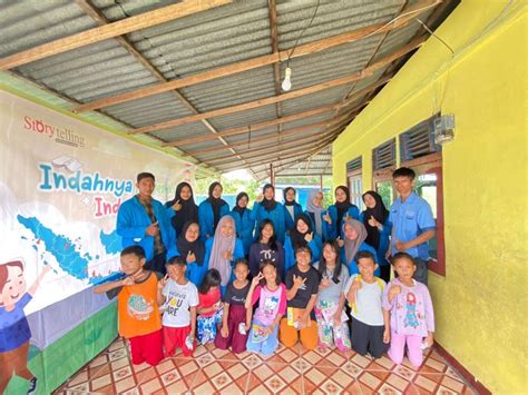 Julia Dwi Sefrina On Linkedin Character Education Action Under The Bridge Is One Of The