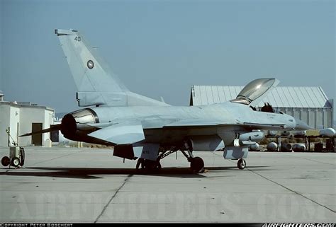 163273 • F 16 Photography