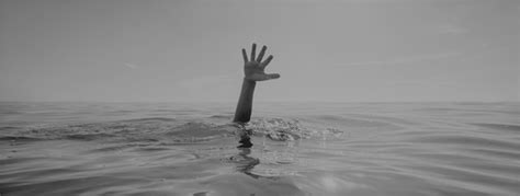 The Liquidity Crisis And Drowning Naked Left Horizons