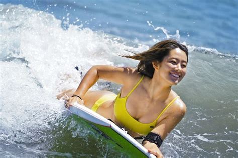 『日本一美しいボディボーダー』白波瀬海来がデジタル写真集第2弾「波乗りしている私がたくさん」：中日スポーツ・東京中日スポーツ