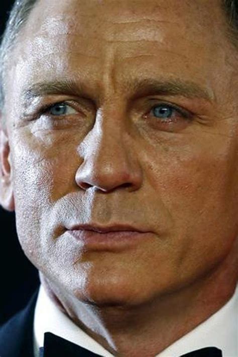 Daniel Craigs Bio Age Relationships Latest Buzz Photos And Videos