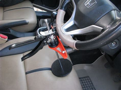 Steering Wheel Holder Stand With Quick Lifting Button Sarveshwari
