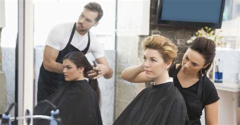 Blond brun châtain que signifie la couleur de cheveux