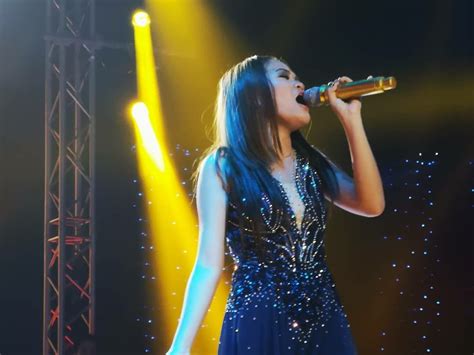 Janine Berdin Hailed As Tawag Ng Tanghalan Grand Champion Cebu