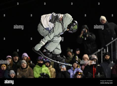 Chloe Kim Of The United States In Action During A Snowboard Halfpipe