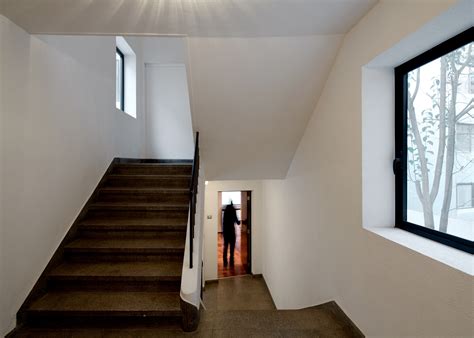 Mapa Updates Chilean Housing Block With Textured Brick Facade