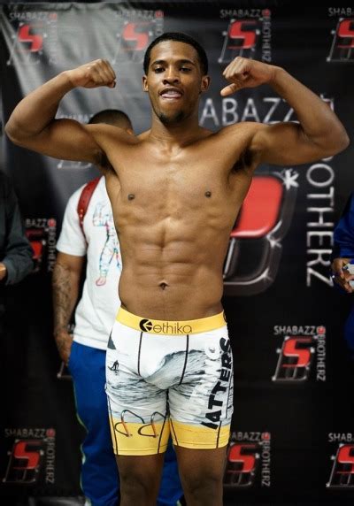 Boxer Lorenzo “truck” Simpson 🥊 👊🏾 Tumbex