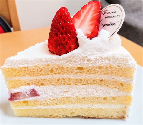【中評価】シャトレーゼ バニラ香る純生クリームショートケーキの感想・クチコミ・カロリー・値段・価格情報【もぐナビ】