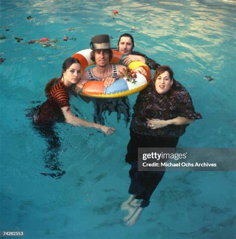 187 Mama Cass Elliott Photos And High Res Pictures Getty Images