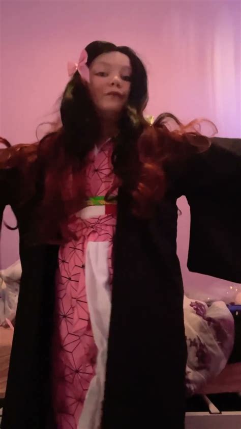 Cosplayer Anime Cosplaytransition Nezukokamado Demonslayer Cosplay