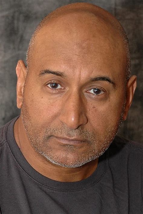 Kevin Carey About Entertainment Ie