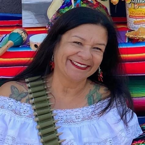 Elena Rios Lovelis Pepperpassionista Threads Say More