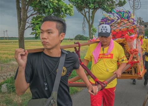 见大甲妈「显灵神蹟」爆哭！他遶境10年曝沿路最美风景 生活 中时新闻网