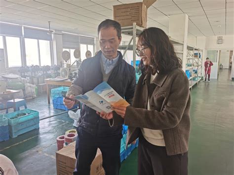 嘉兴南湖街道民北社区开展垃圾分类“进企业”宣传活动